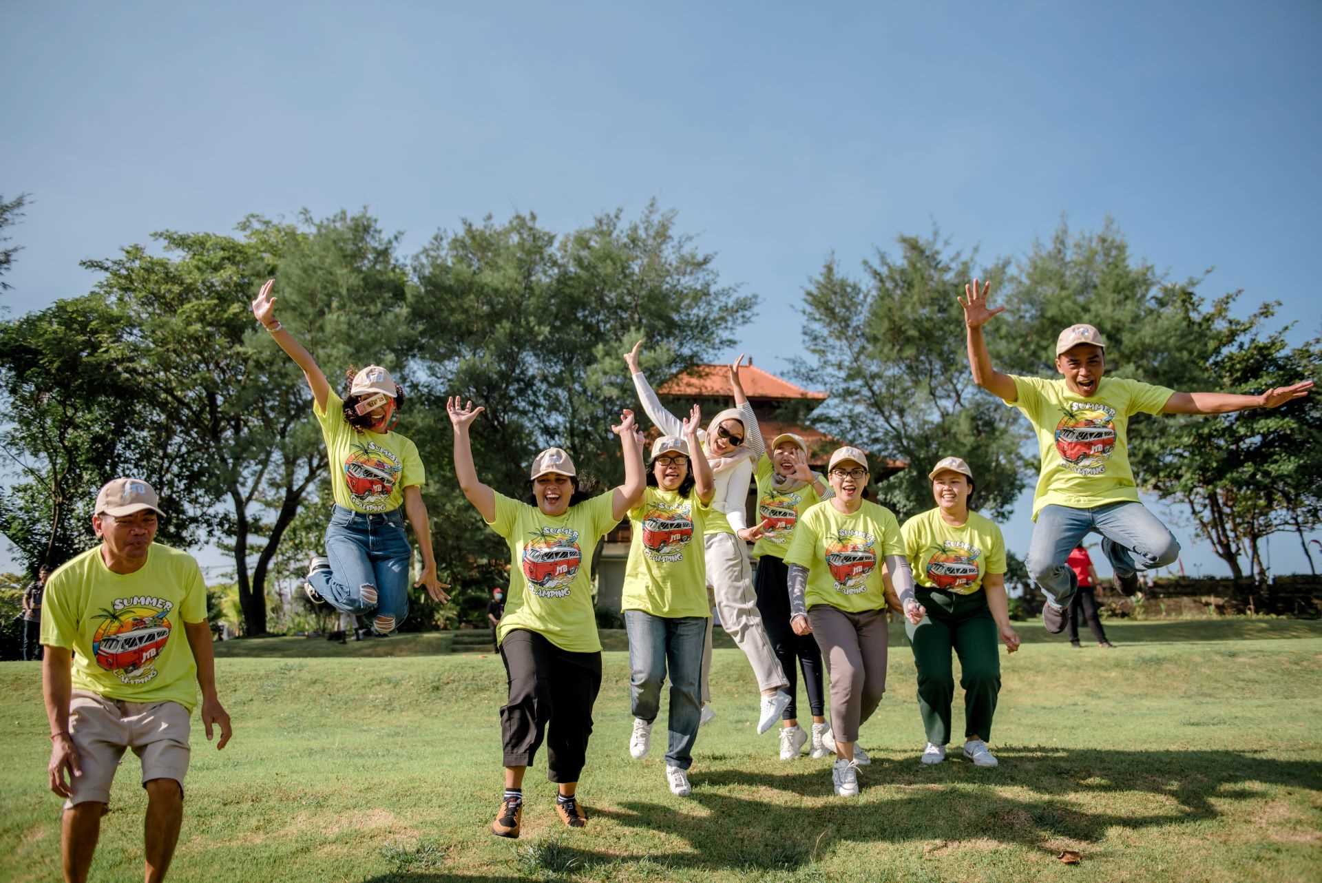 News & Blogs | Tour East